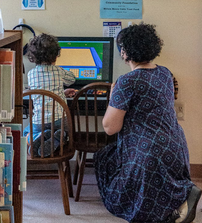 Volunteers - Harwinton Public Library